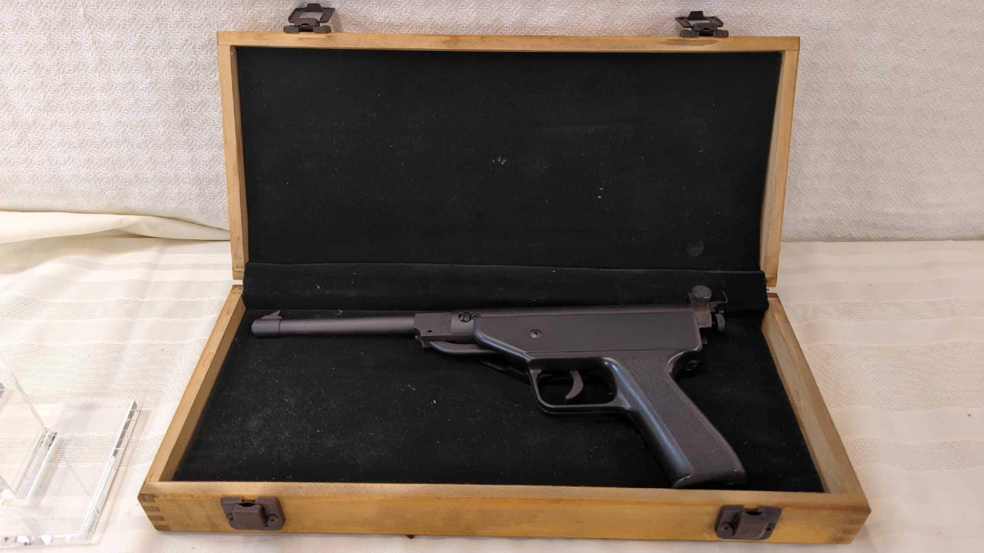 AIR PISTOL SX .177 CHINA W/WOOD CASE | Proxibid
