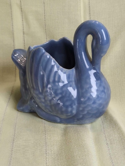 RED WING 259 BLUE SWAN PLANTER 5" | Estate & Personal Property | Online ...