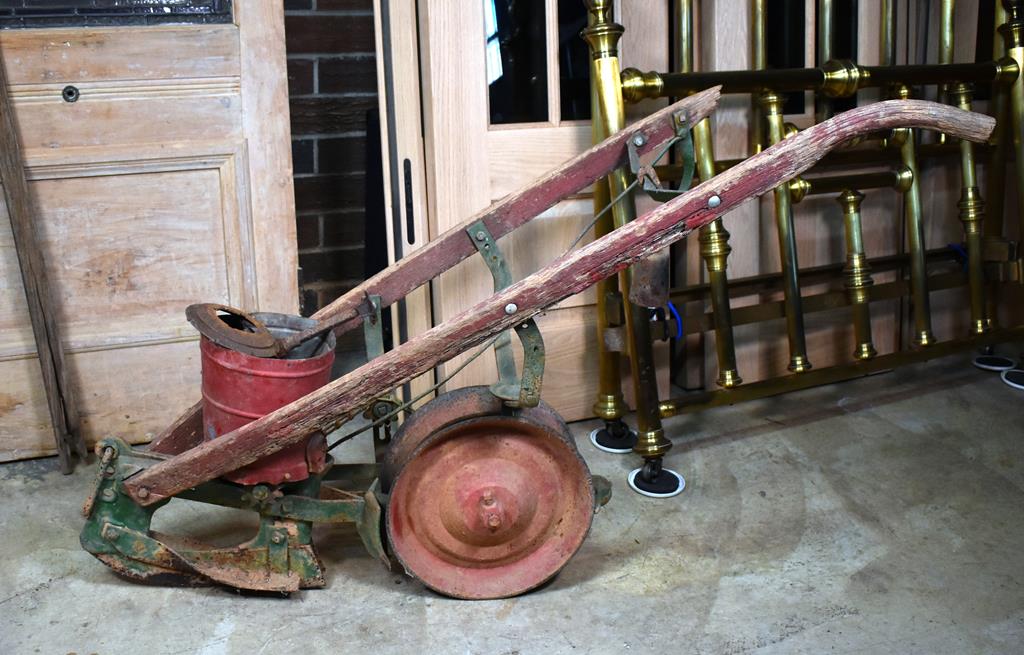Cole Manufacturing Planter