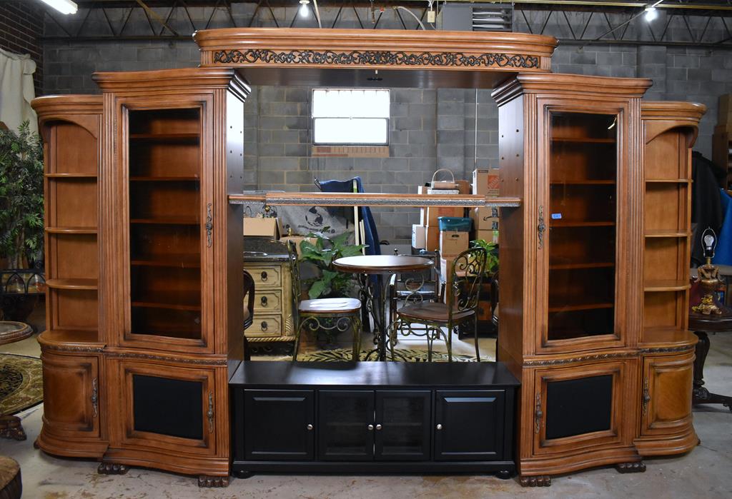 Michael Amini Signature Series Michael Amini Aico Furniture Trevi