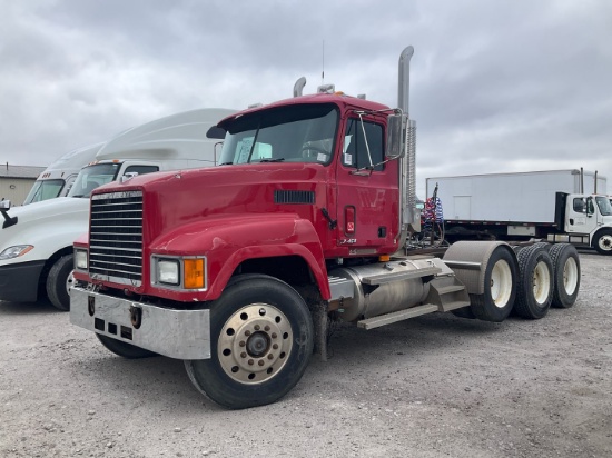 2000 MACK CH613 Serial Number: 1M2AA18Y9YW131742 | Online Auctions ...