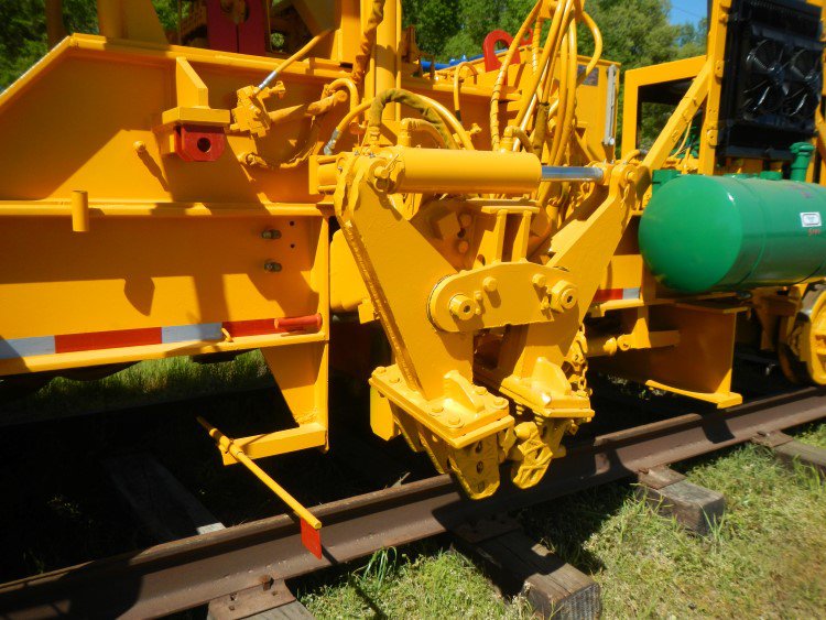 Fairmont Tie Inserter