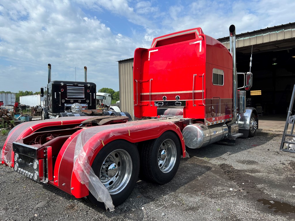 Peterbilt 379 Legacy Class Edition PETERBILT 379 LEGACY CLASS (SMRS
