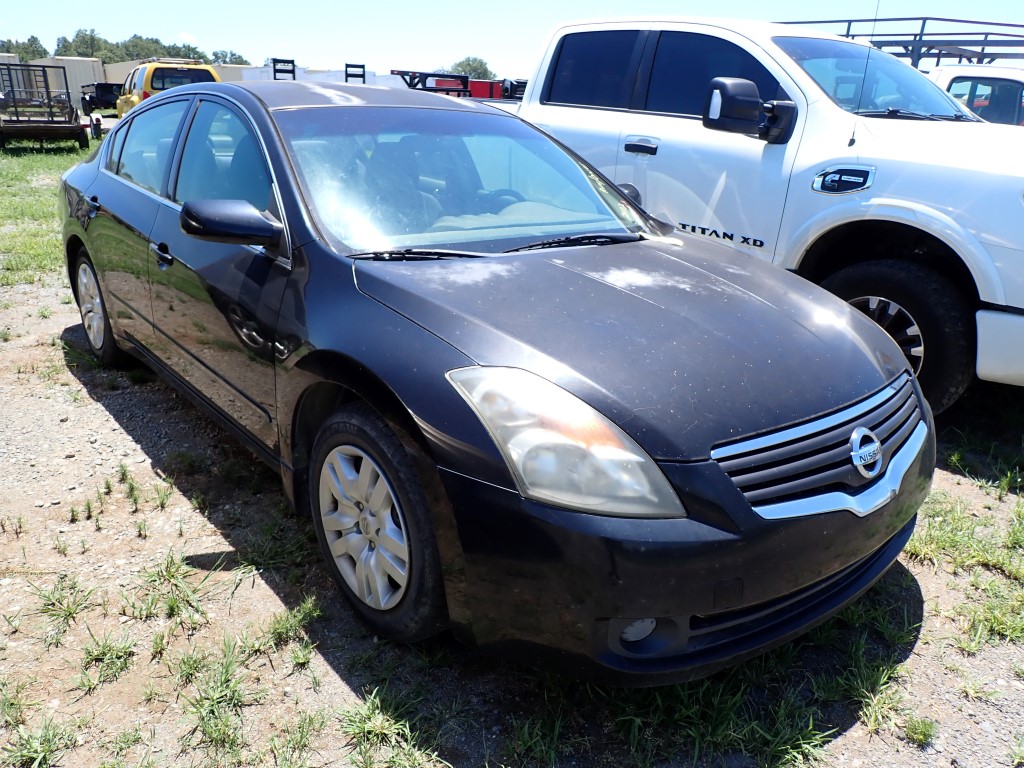 Nissan Altima 2009 Black