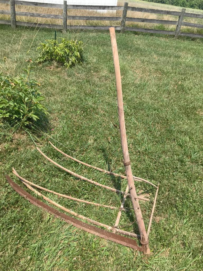 Hand hay rake store