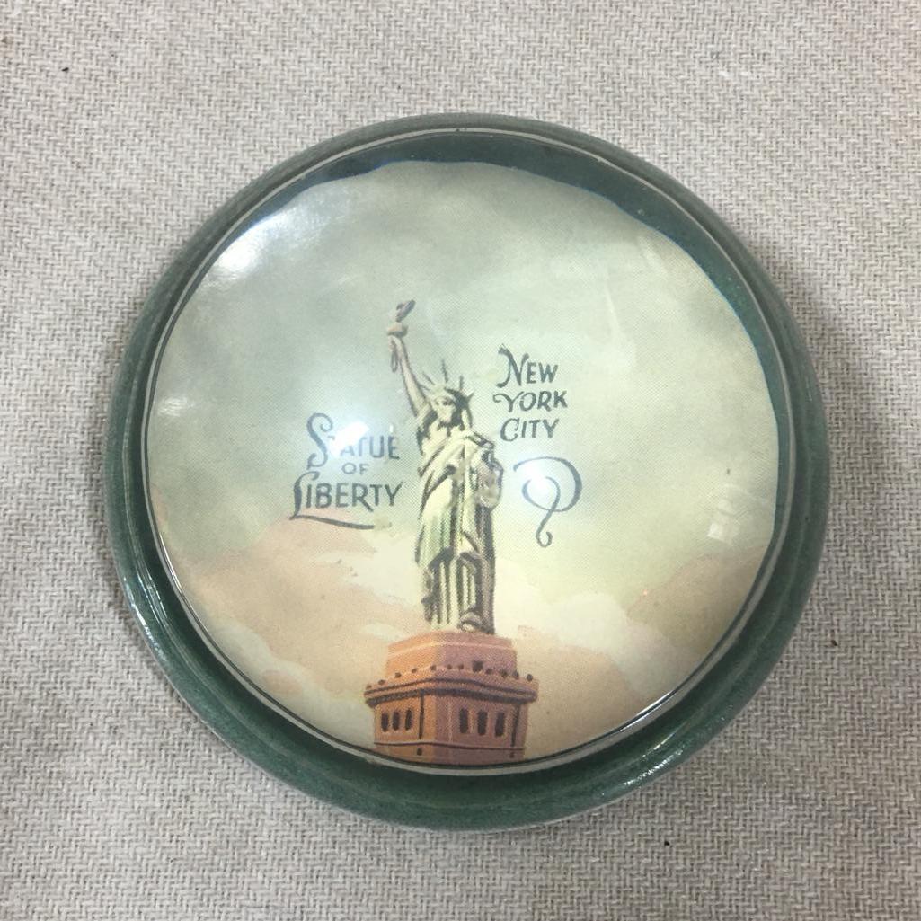 Vintage Statue of Liberty Glass Paperweight | Proxibid