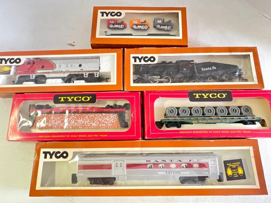 Set of 6 Vintage Tyco Electric Train Cars | Proxibid