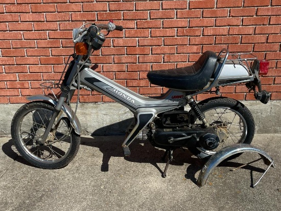 Honda Urban Express 50cc Scooter | Online Auctions | Proxibid
