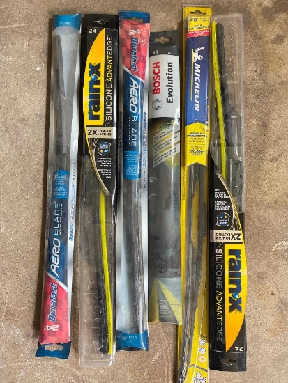 Mixed Group of Windshield Wipers - New in Package | Online Auctions ...