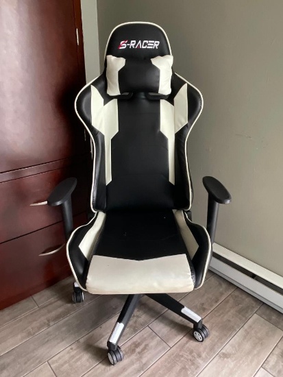 Vinyl S Racer Gaming Chair | Estate & Personal Property Furniture ...