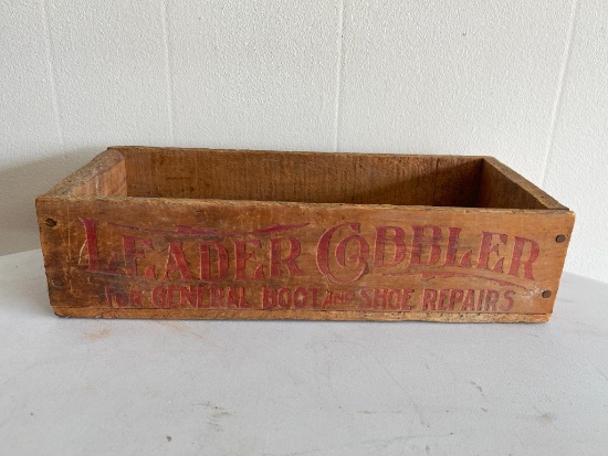 Vintage Leader Cobbler Box | Online Auctions | Proxibid