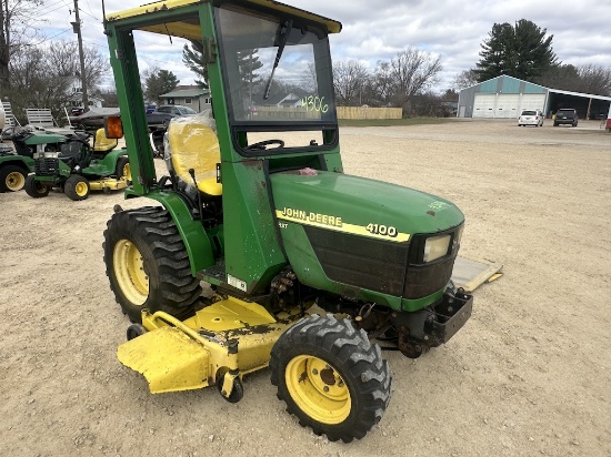 John Deere 4100 Compact Tractor | Online Auctions | Proxibid