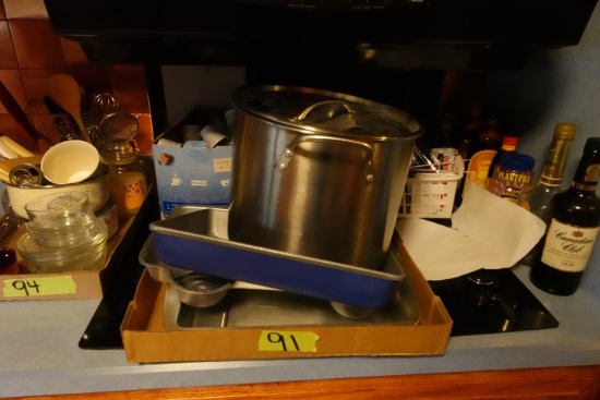 BOX LOT STAINLESS STEEL SOUP POT VAN CAKE PAN AND MORE | Online ...