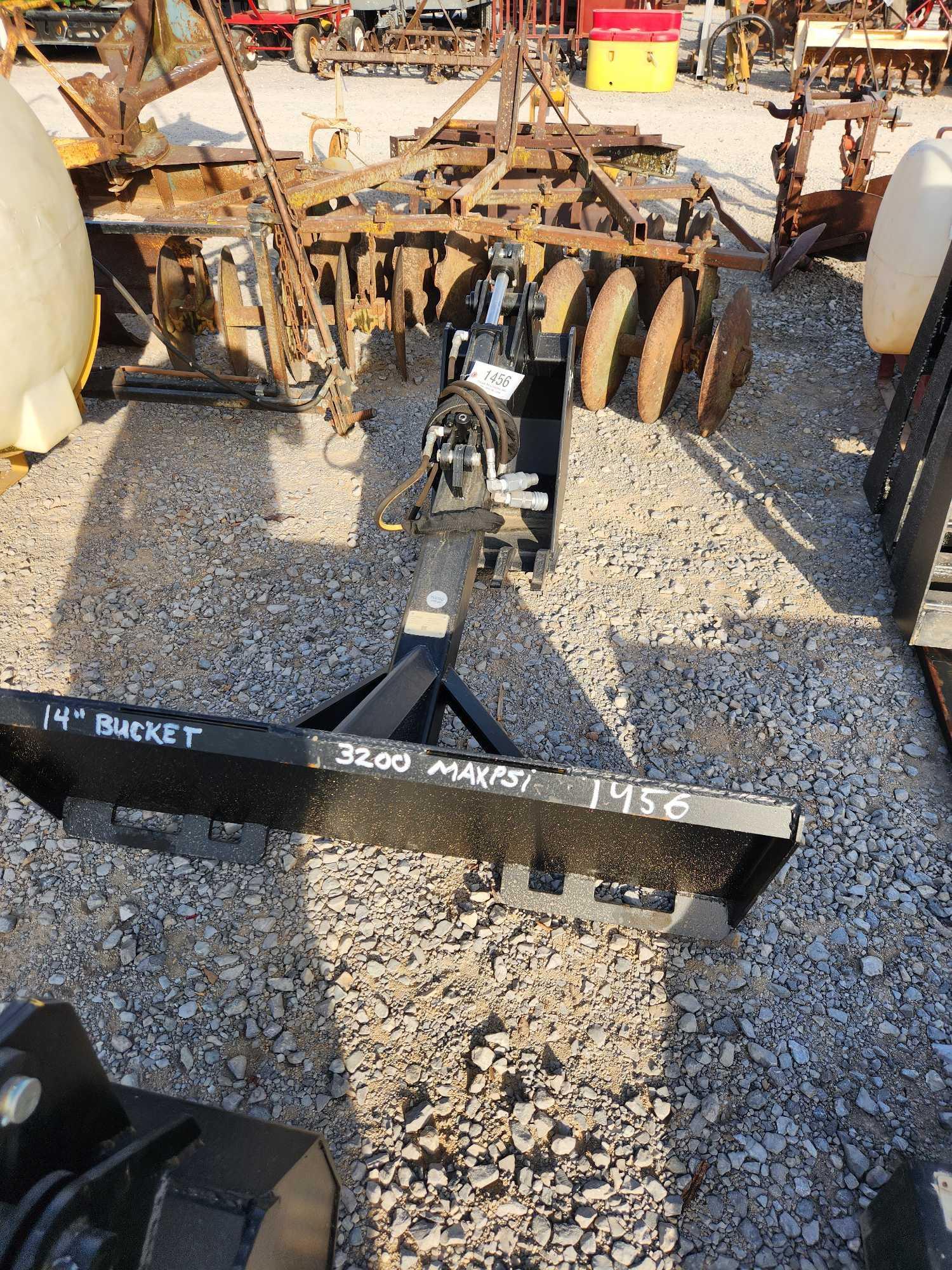 TRU-BILT SKID STEER HYDRAULIC BACKHOE W/ 14" | Proxibid