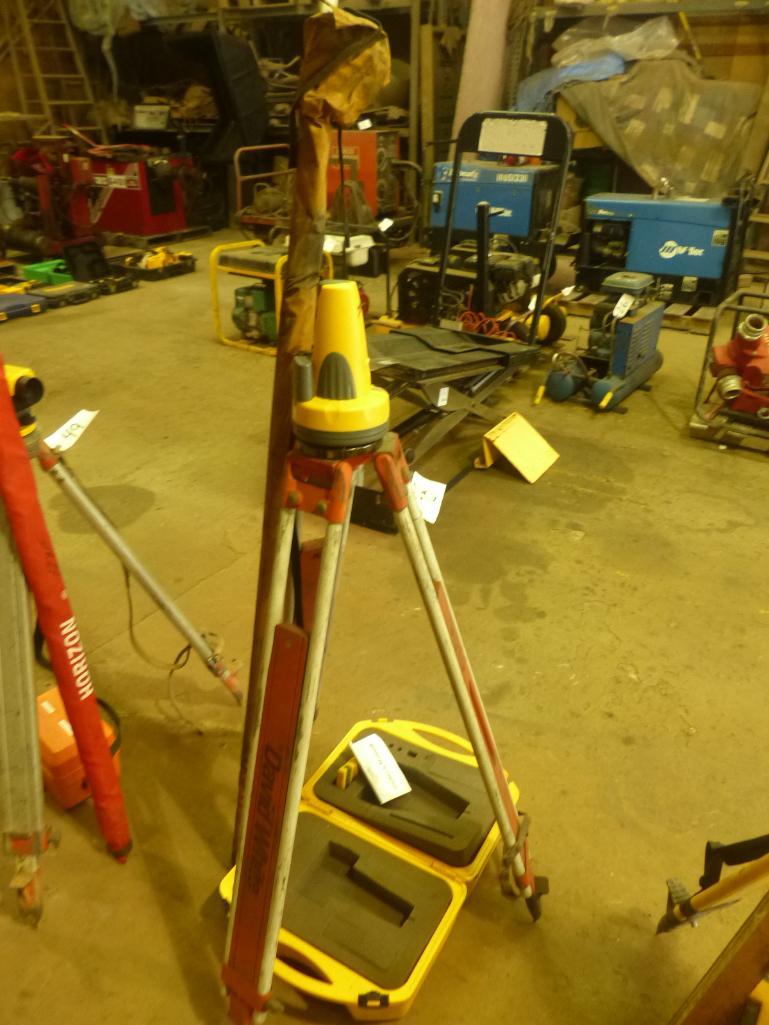 ROBO LASER Rotating Laser, with tripod and grade | Proxibid