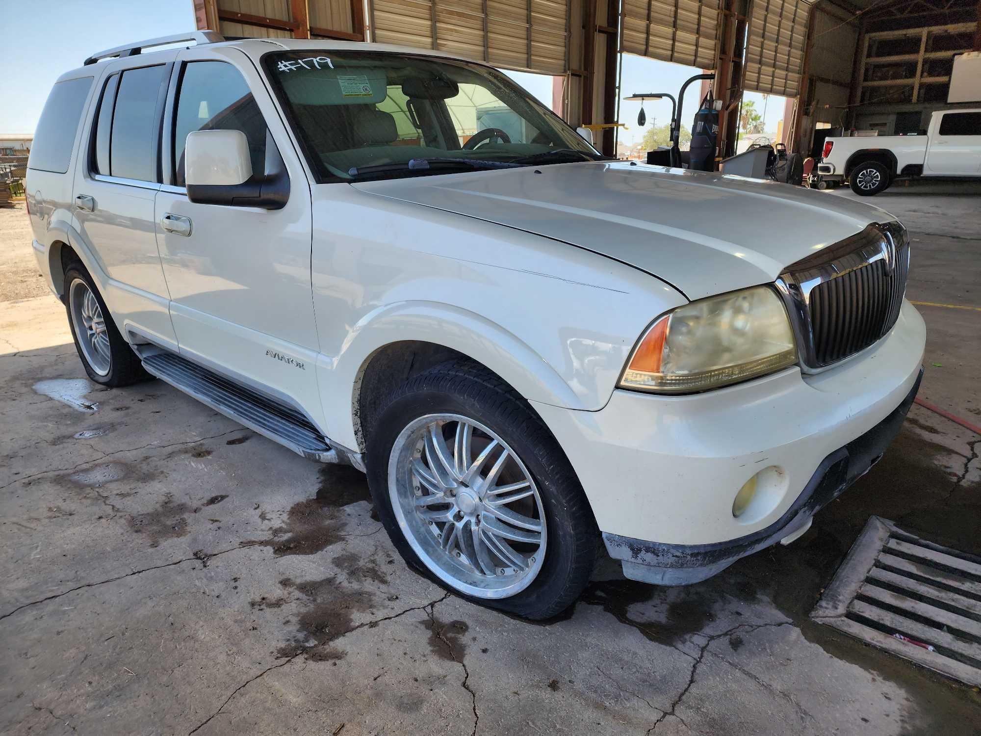 2004 Lincoln Aviator