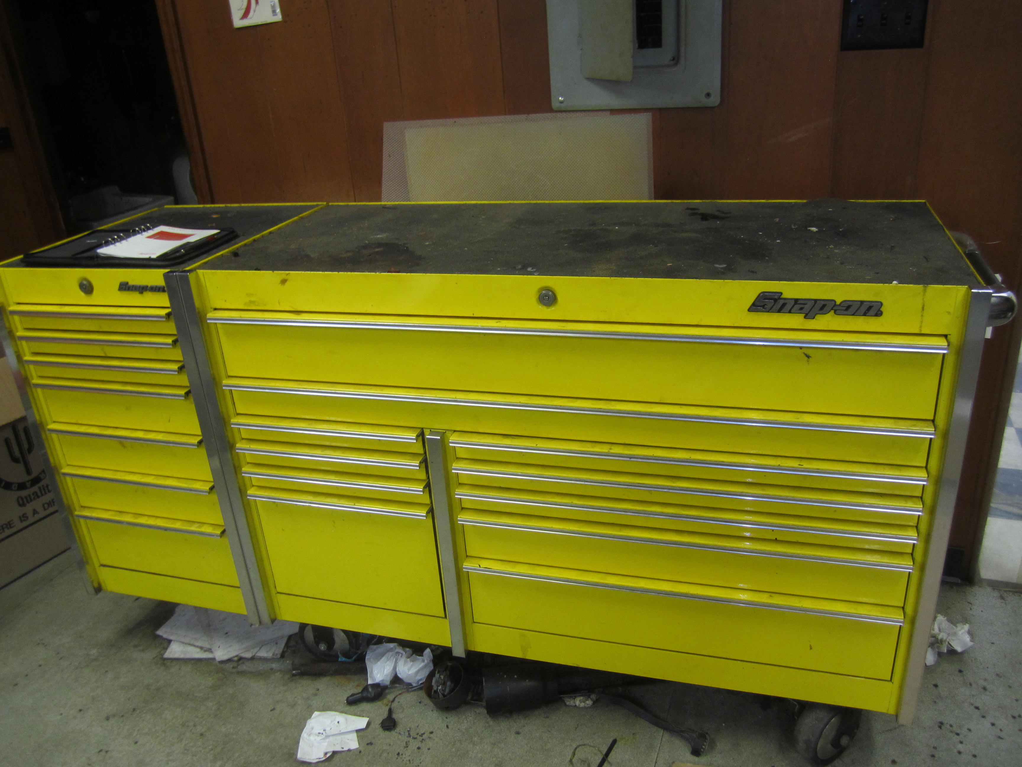 SNAP-ON DOUBLE BANK WITH SIDE CABINET TOOL CHEST | Proxibid