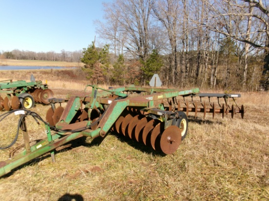 JD 630 32-BLADE DISC, 9” SPACING, SPRING LOADED SCRAPERS | Farm ...