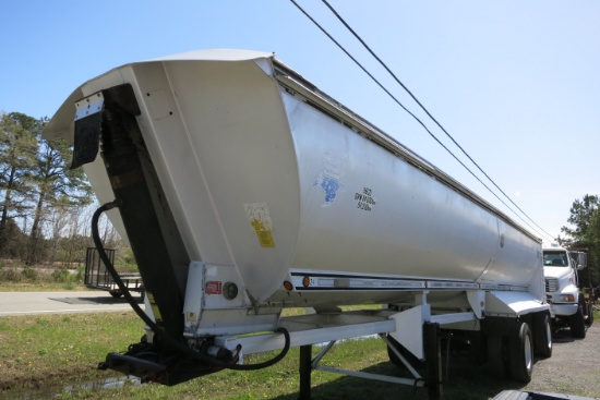 2005 MAC 36' SPREAD AXLE ALUMINUM HALF-ROUND FRAMELESS DUMP, MANUAL ROLLOVER COVER, VIN ...