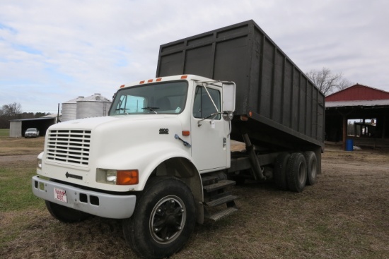 1997 IH 4900 530 DSL ENG, AUTO TRANS, AIR BRAKES, 10 WHEELER, 19' TWIN ...