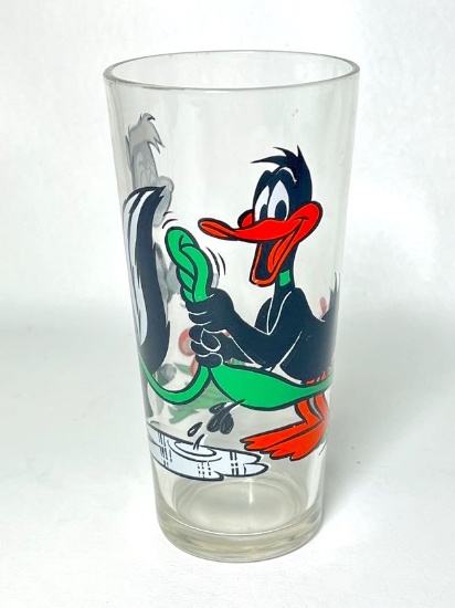 1976 Pepsi Collectors Series Pepe Le Pew & Daffy Duck Glass by Warner ...