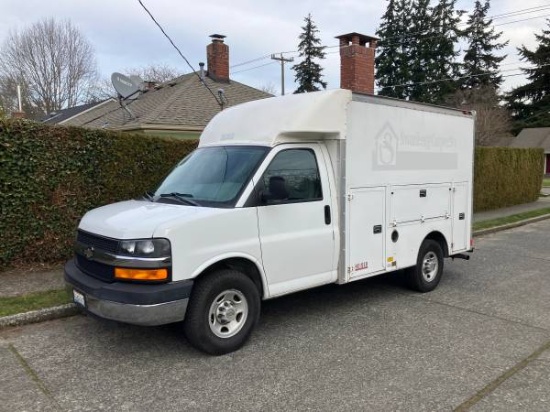 NO RESERVE - 2004 Chevrolet Box Van | Commercial Trucks Van & Cargo ...