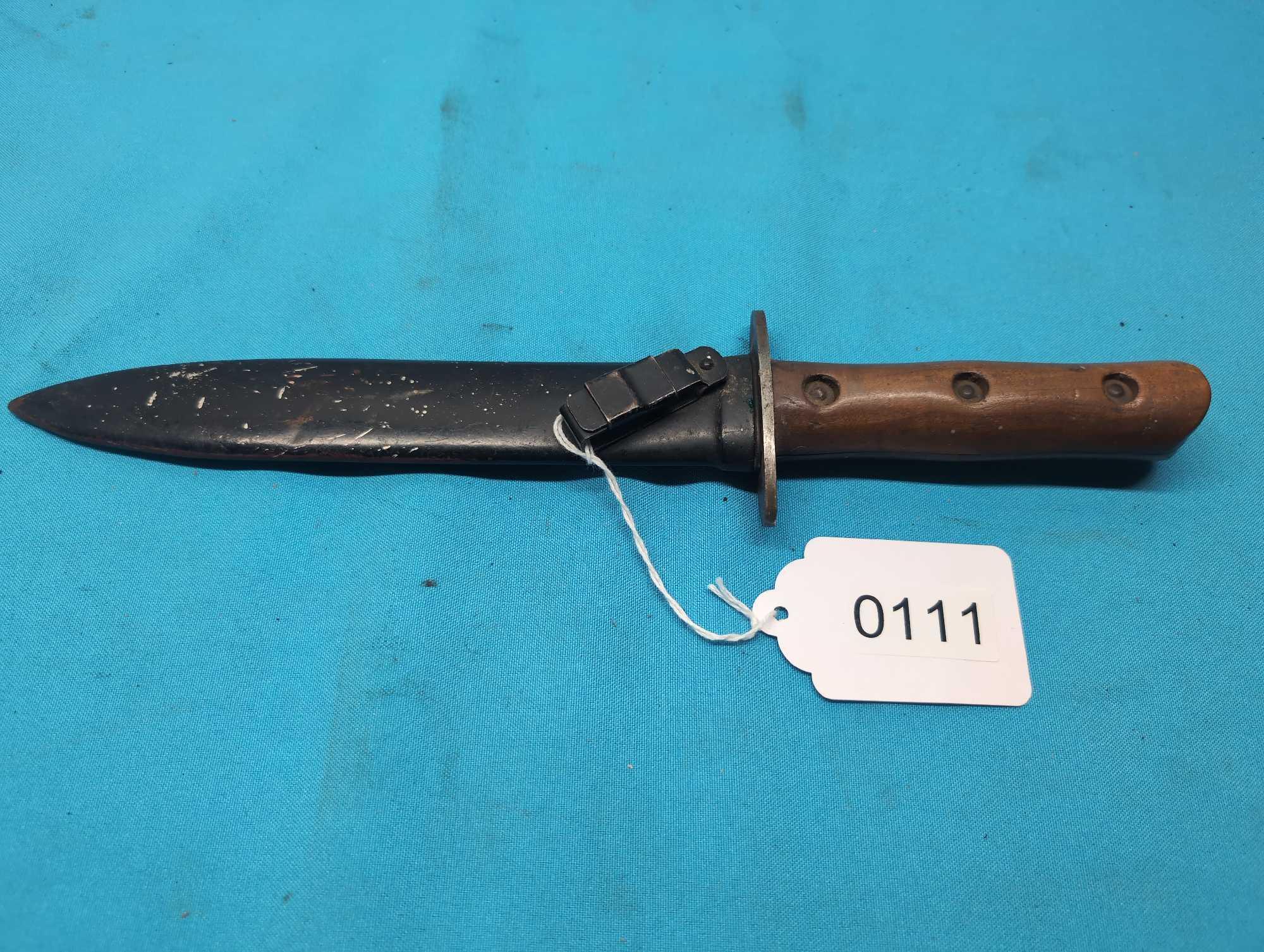 WW II Italian fighting knife | Proxibid