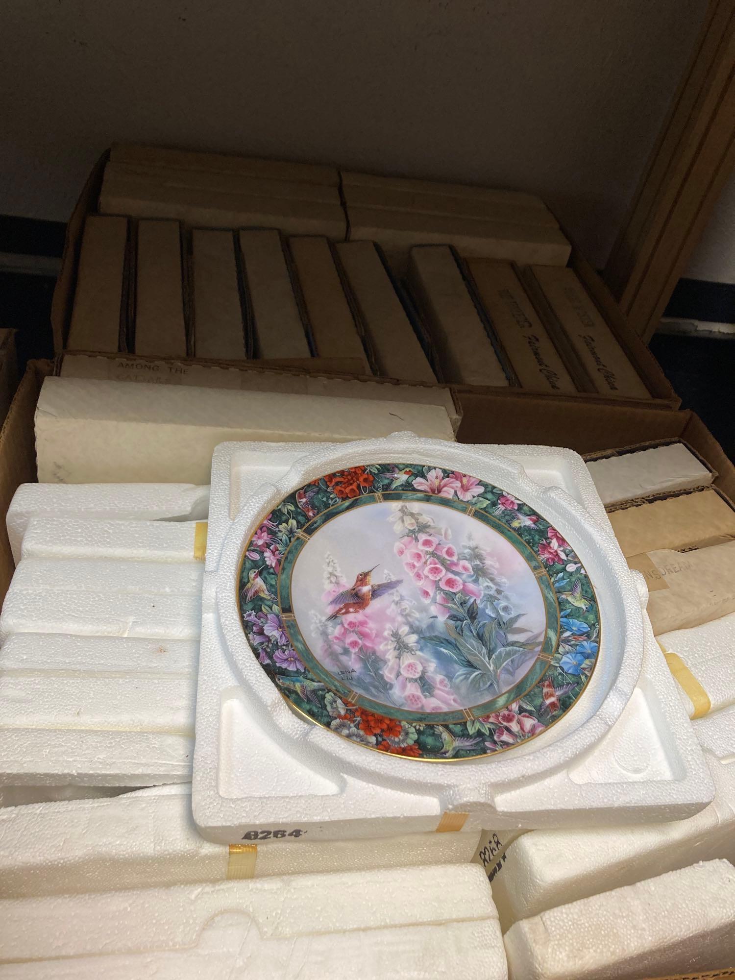 35 collector plates | Proxibid