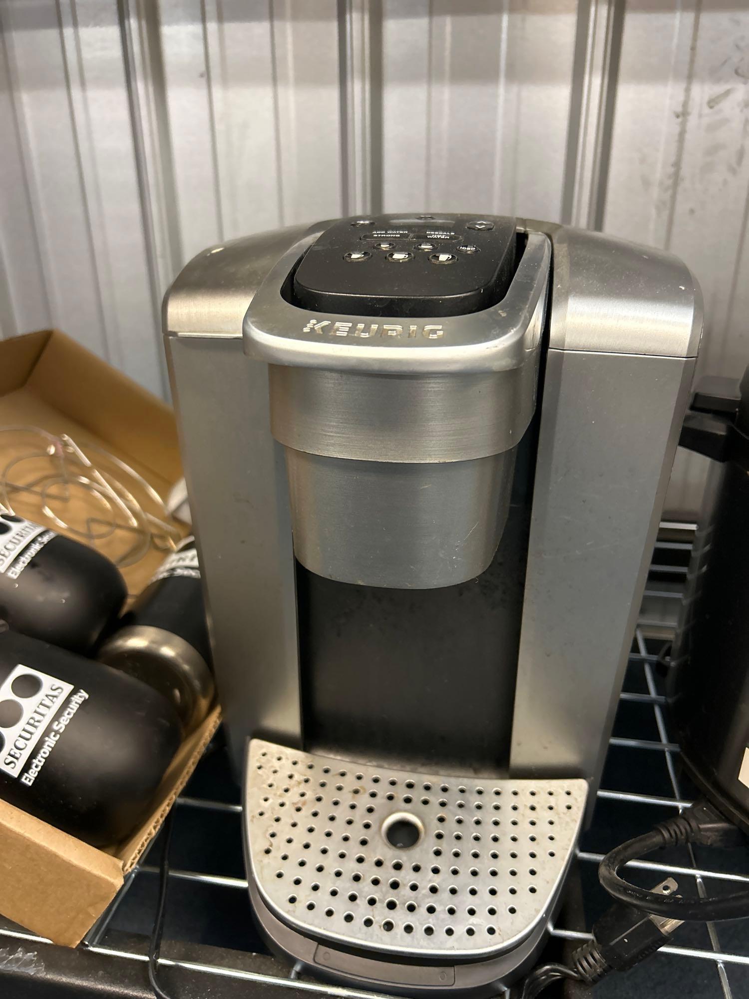 Insta pot, Keurig coffee maker, coffee cups | Proxibid