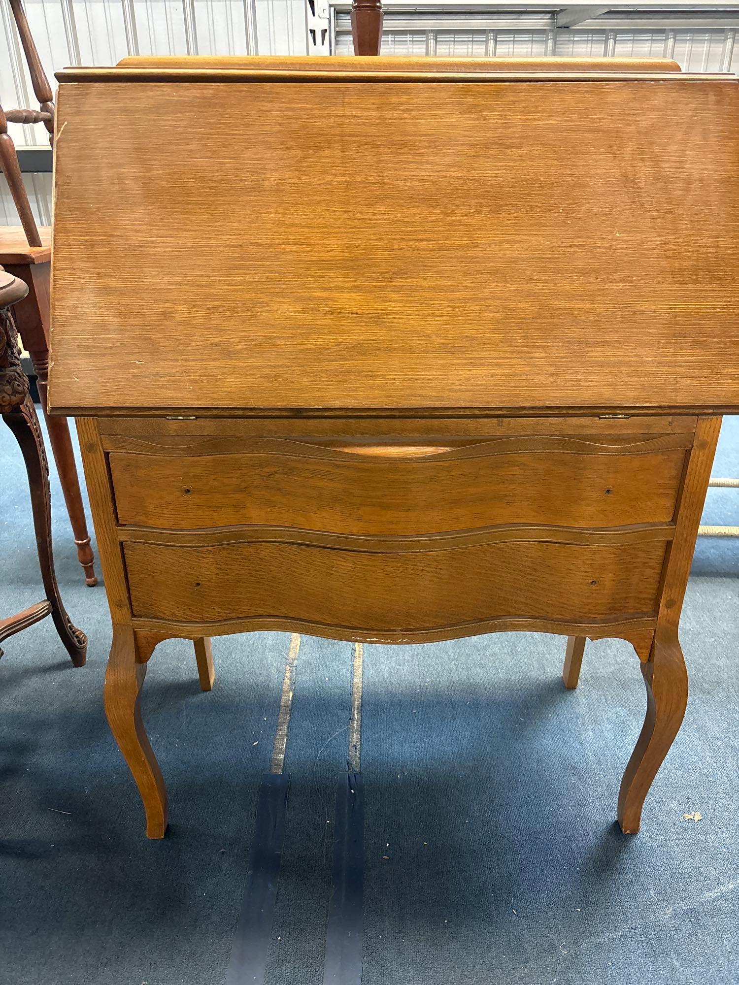 Oak Drop front desk | Proxibid