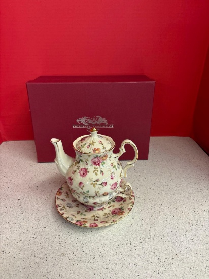 Victoria trading company, teapot and cup combo | Estate & Personal ...
