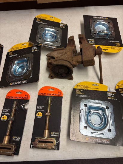 Red arrow vise Heavy duty recessed mount D ring | Online Auctions ...