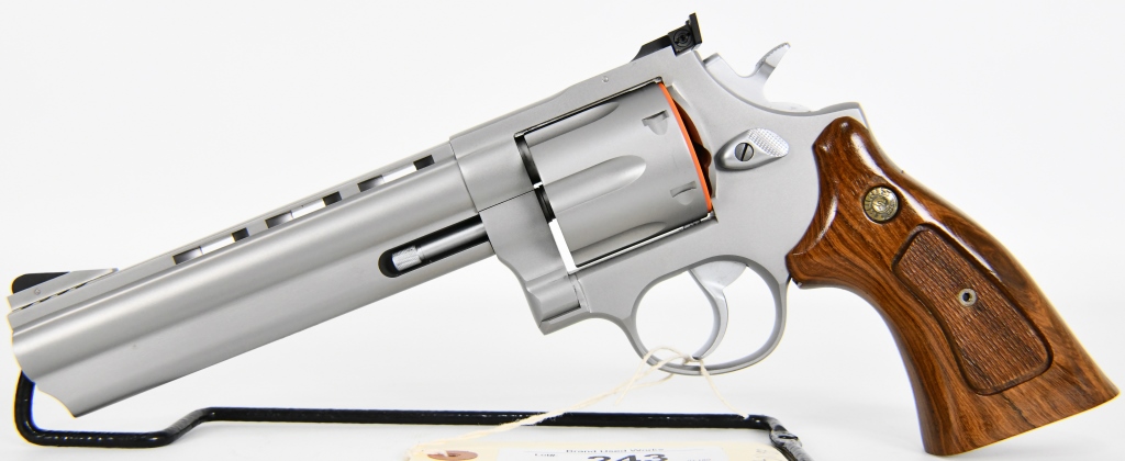Taurus 44 Magnum Snub Nose