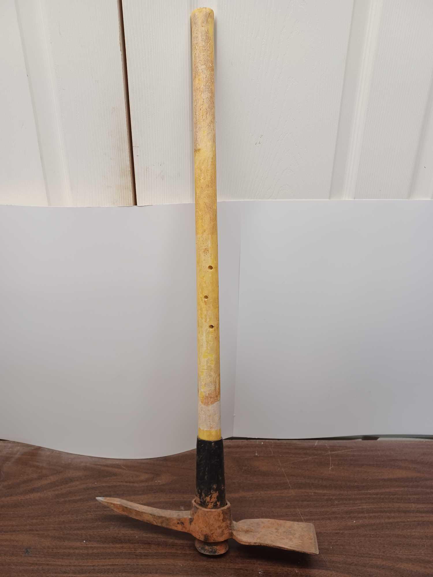 Fiberglass Handle Mattock | Proxibid