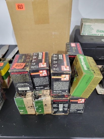 12ga Shot Gun Shells Lot of approx 325 12ga shot gun shells, various ...