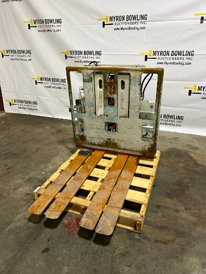 Cascade Push/Pull Forklift Attachment, Model 45F-PHS-514, 4,500-LB ...