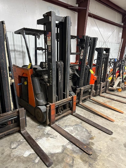 Toyota 4,000-LB. Capacity Dock Stocker Forklift, Model 7BNCU20, S/N ...