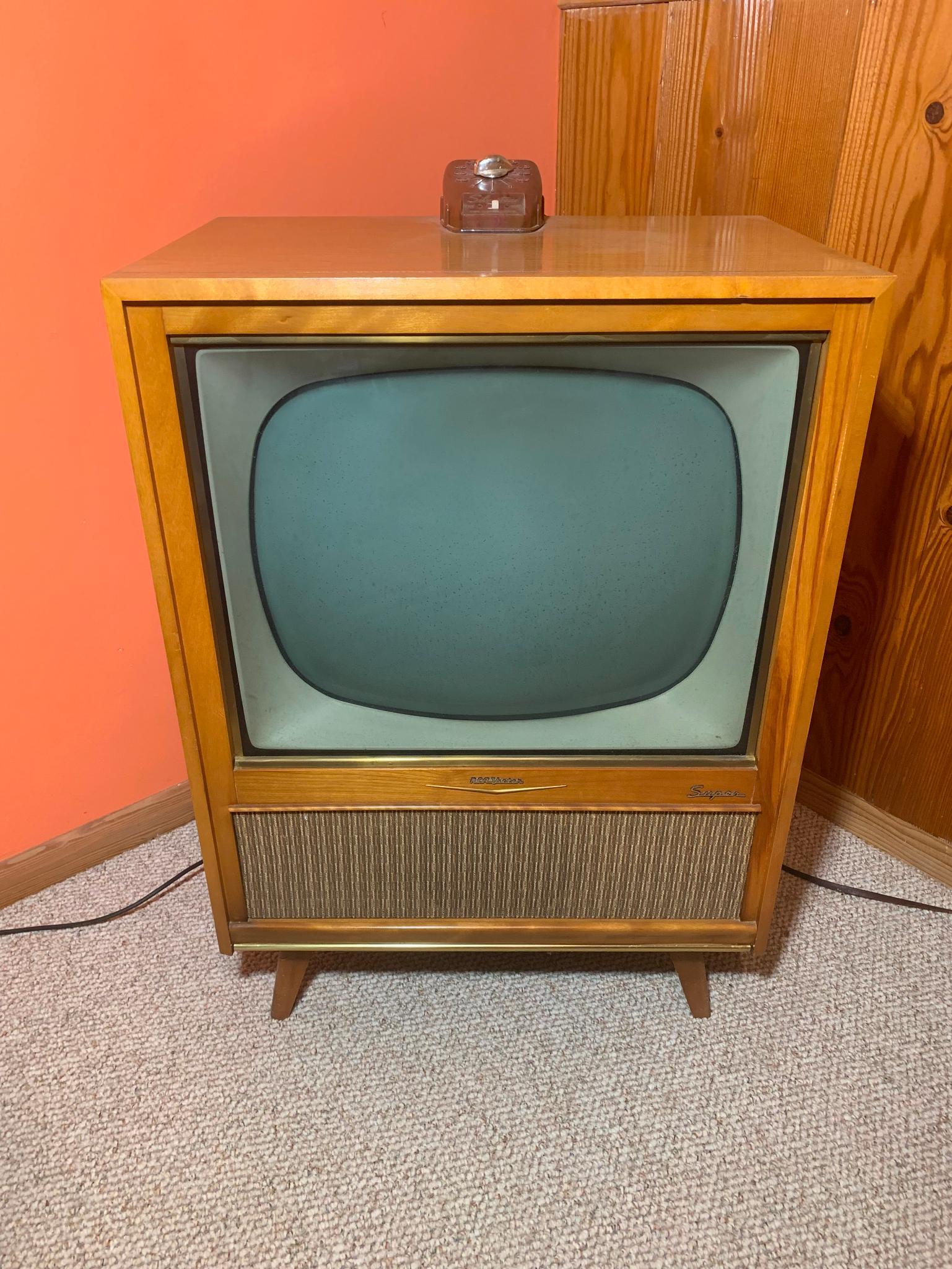 Vintage Rca Victor Televisions