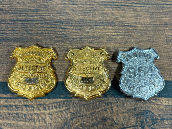 Three Vintage Cleveland, Ohio Obsolete Police Detective Badges | Guns & Military Artifacts ...