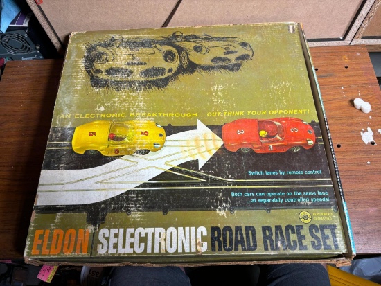 Vintage Eldon Selectronic Slot Car Race Car Set | Art, Antiques ...