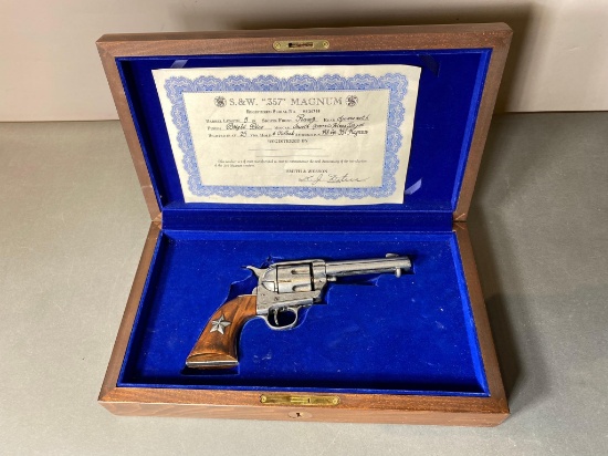 Limited Edition Smith & Wesson Box + Colt SAA Prop Pistol | Guns ...
