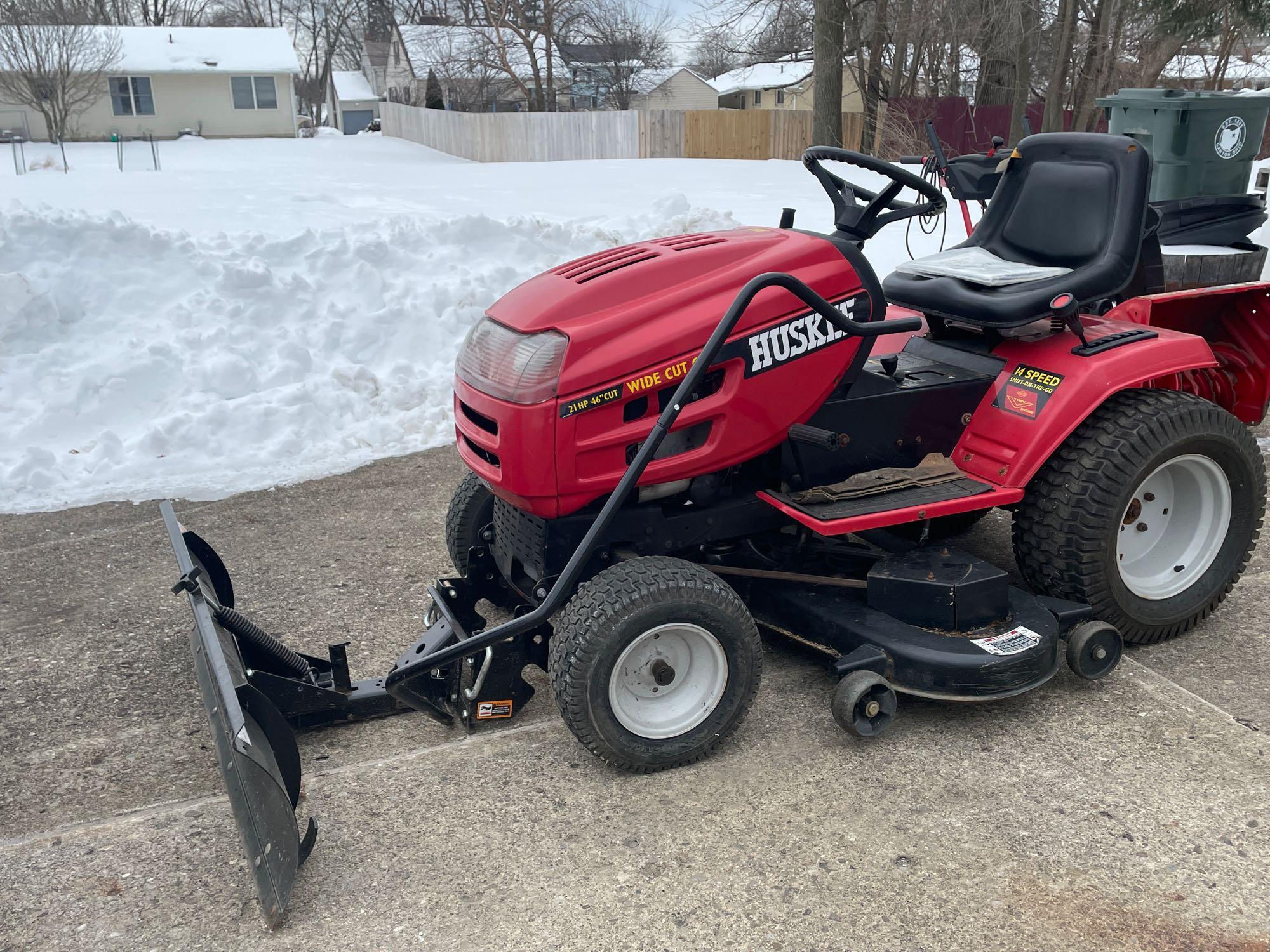 Huskee wide cut GT lawn tractor with 46in deck | Proxibid