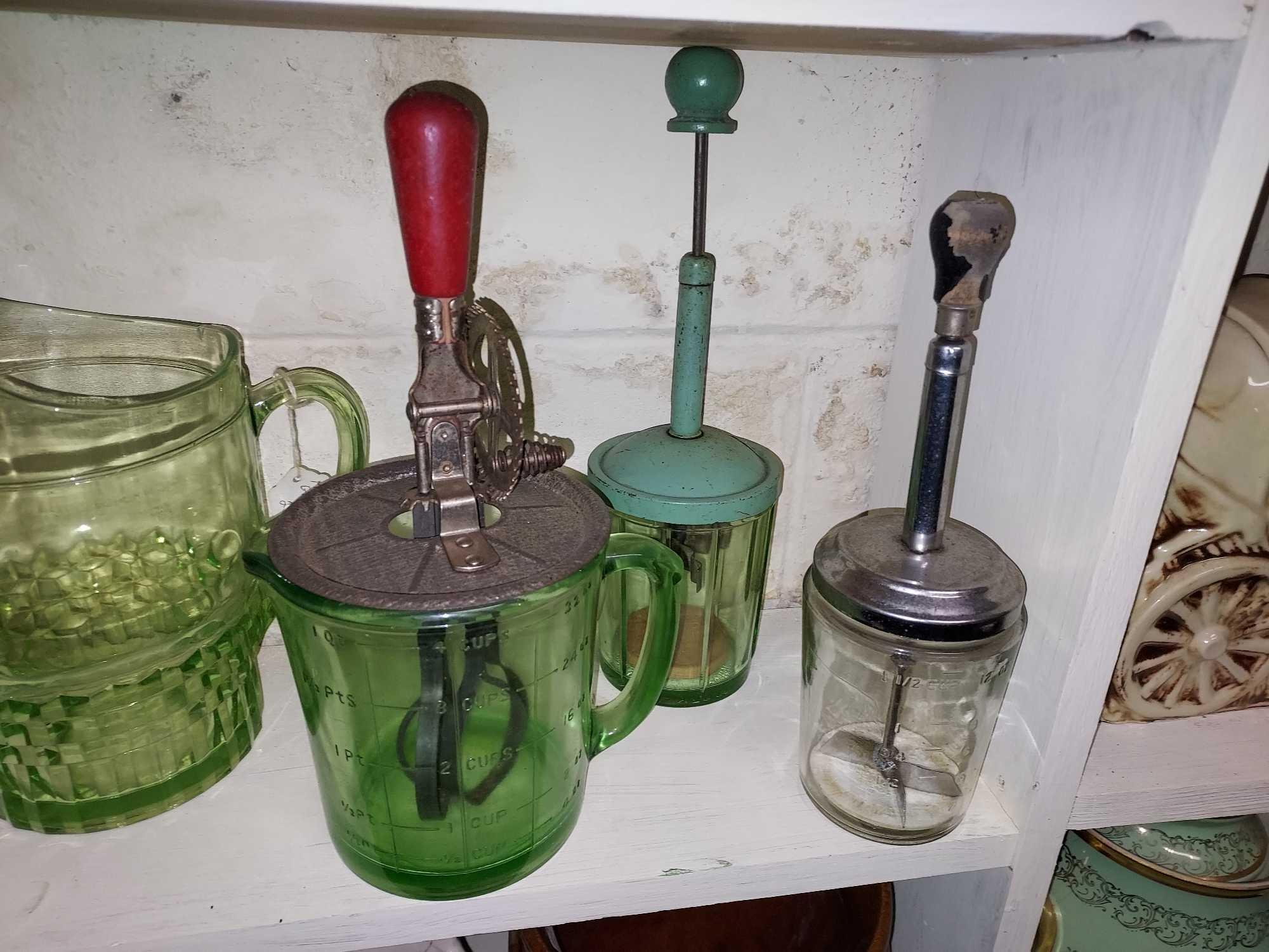 4 Depression Glass Pieces - Pitcher, Tray, Mixing | Proxibid