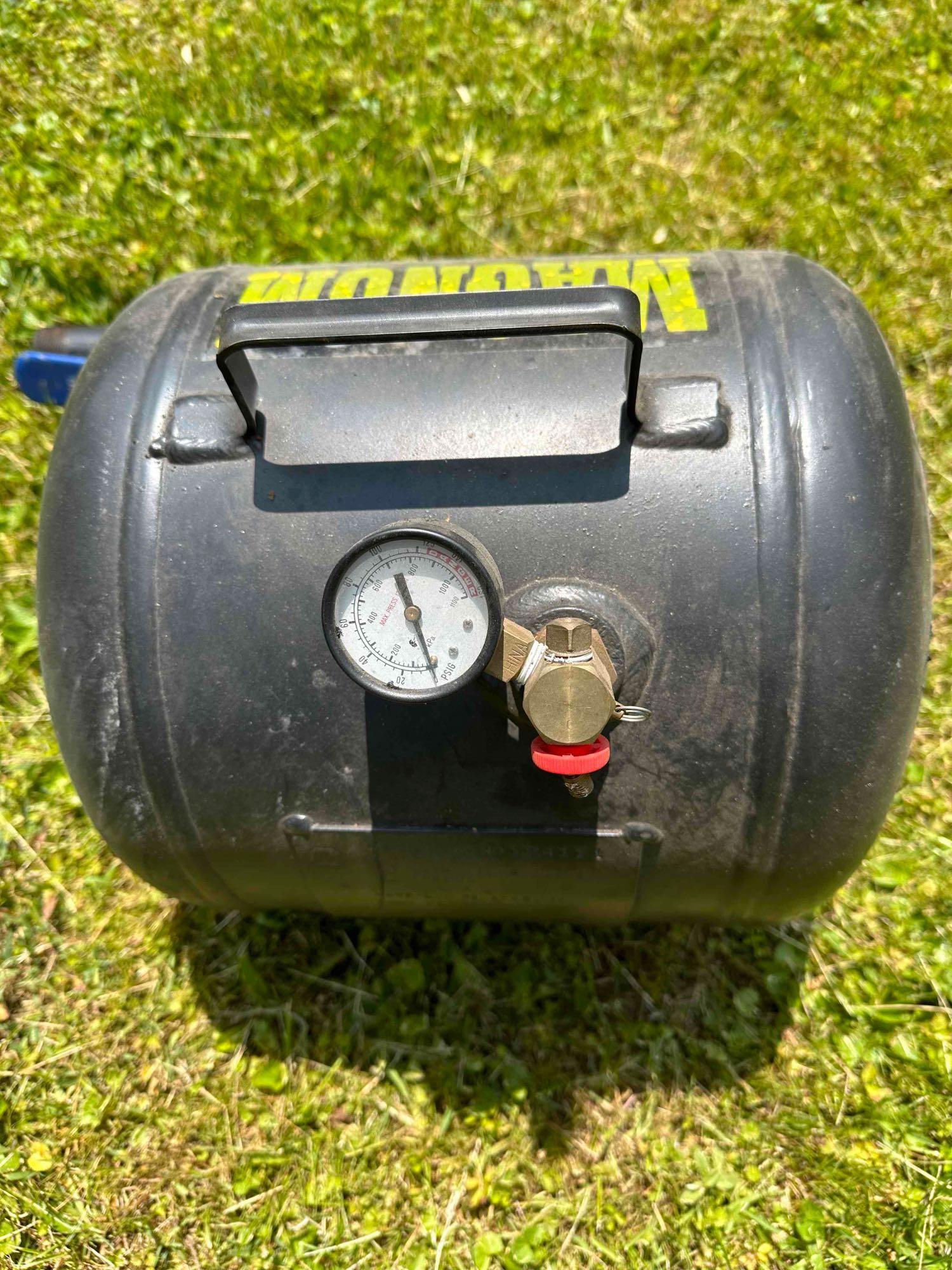 magnum air cannon bead seater | Proxibid