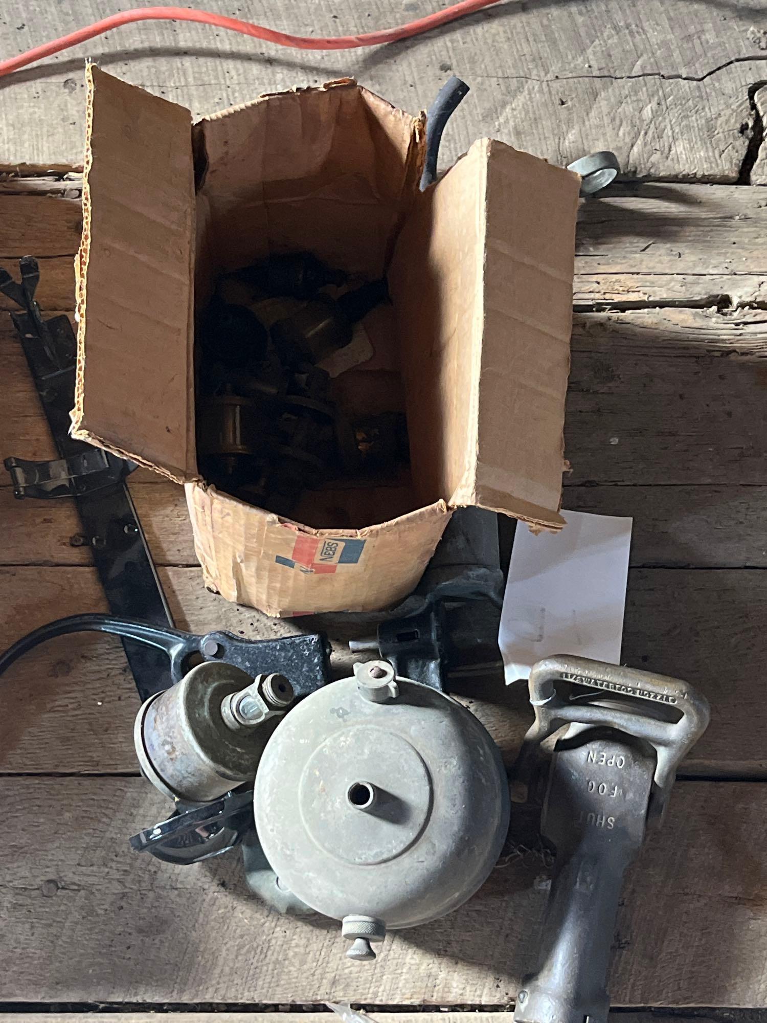 heavy nozzle, oilers, lantern parts | Proxibid