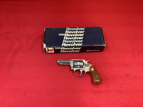 Smith & Wesson mod. 650 Revolver | Guns & Military Artifacts | Online ...