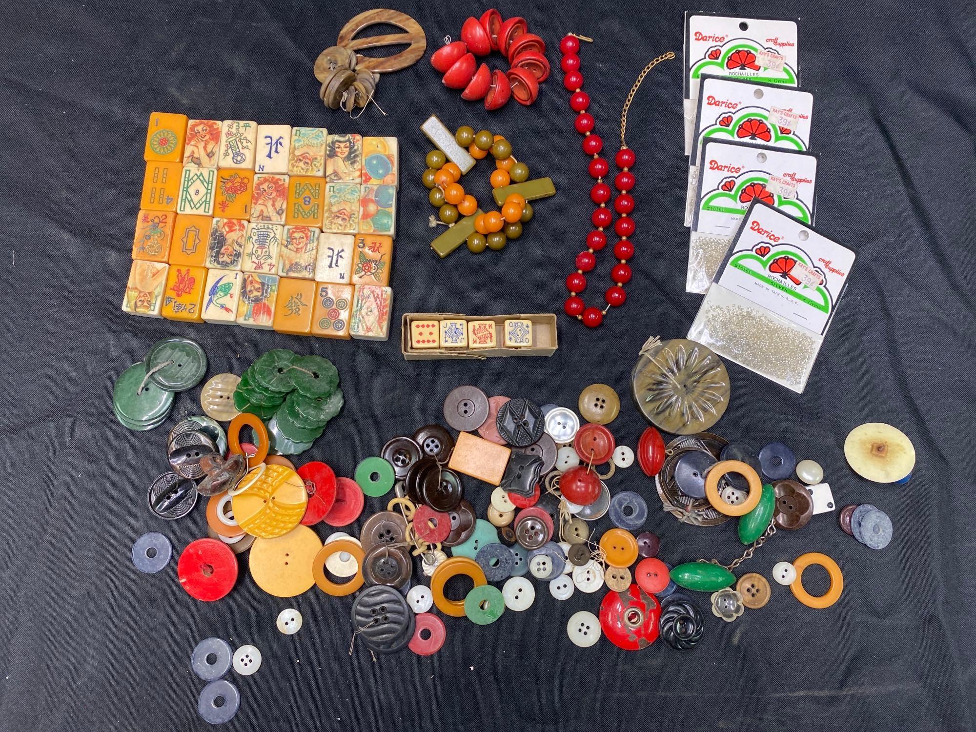 Costume jewelry - Bakelite - game pieces | Proxibid