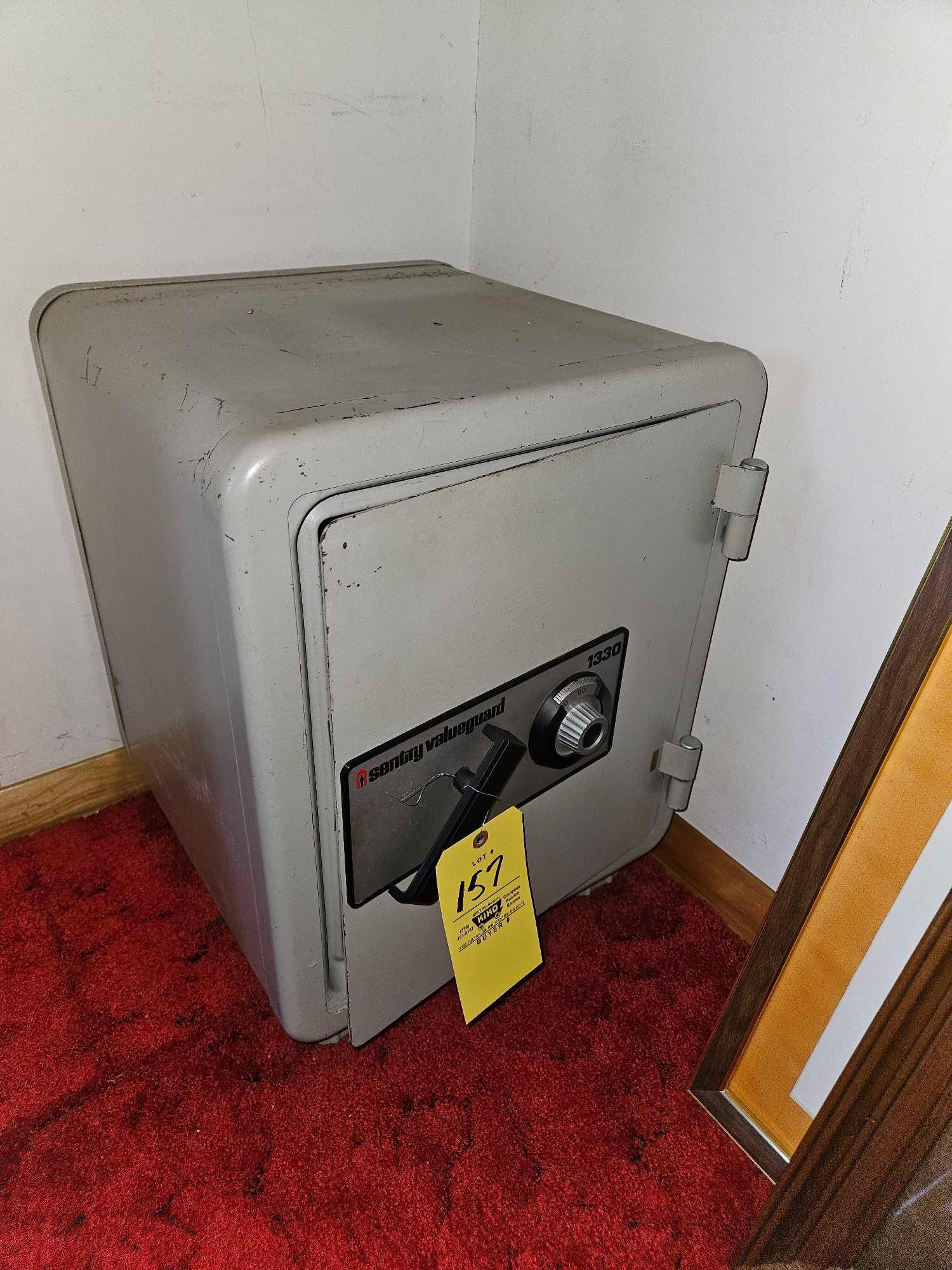 Sentry Vanguard Model 1330 Safe | Proxibid