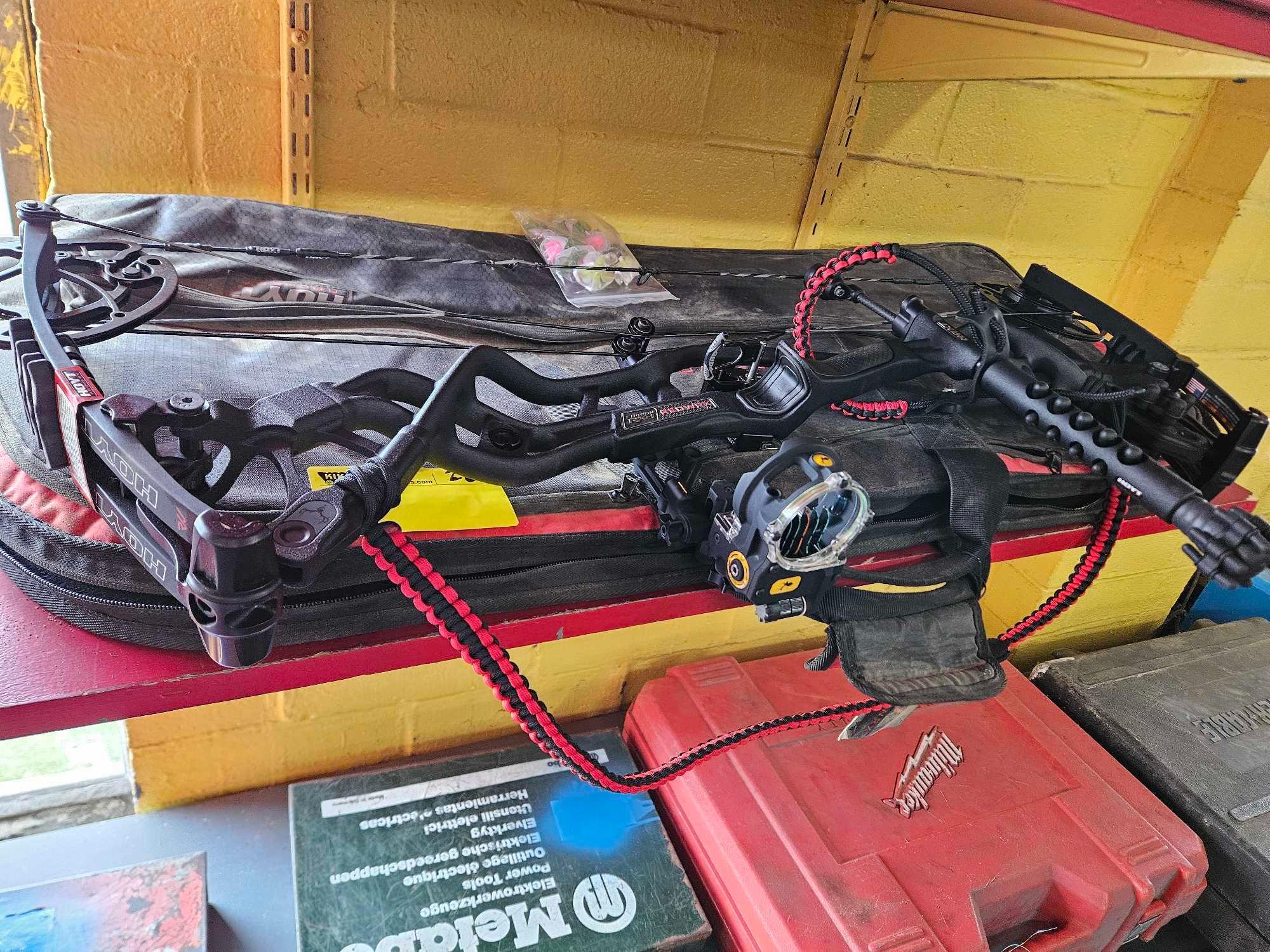 Redwrk carbon RX1 compound bow with case | Proxibid