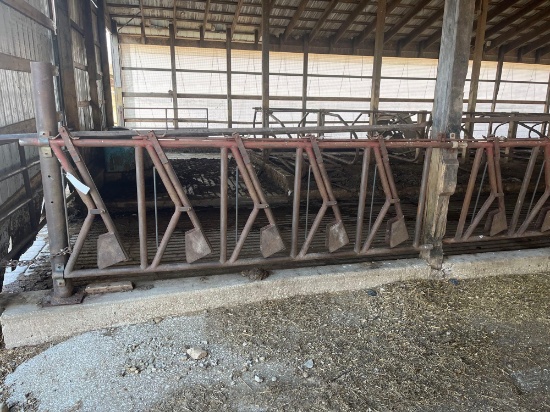 Barn 2 Steinway Full size Head Locks | Farm Equipment & Machinery ...